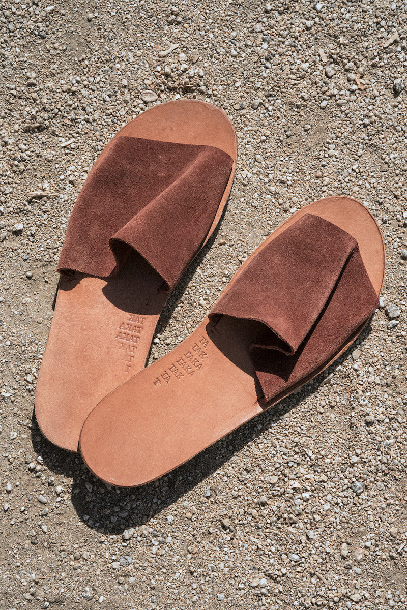 MARKET SLIDE / ADOBE – TAKA STUDIO